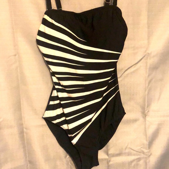 VENUS | Swim | Venus One Piece Swimsuit Sz | Poshmark